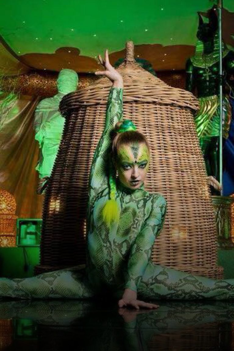 CONTORTIONISTS – Carmina Entertainment